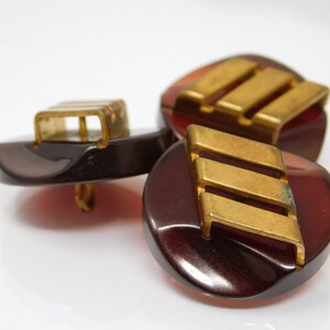 Three Vintage Metal Sculpture Buttons - Etsy