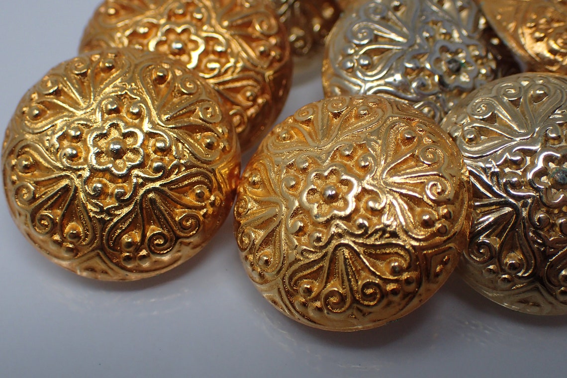 Eight Vintage Golden Ball Button - Etsy