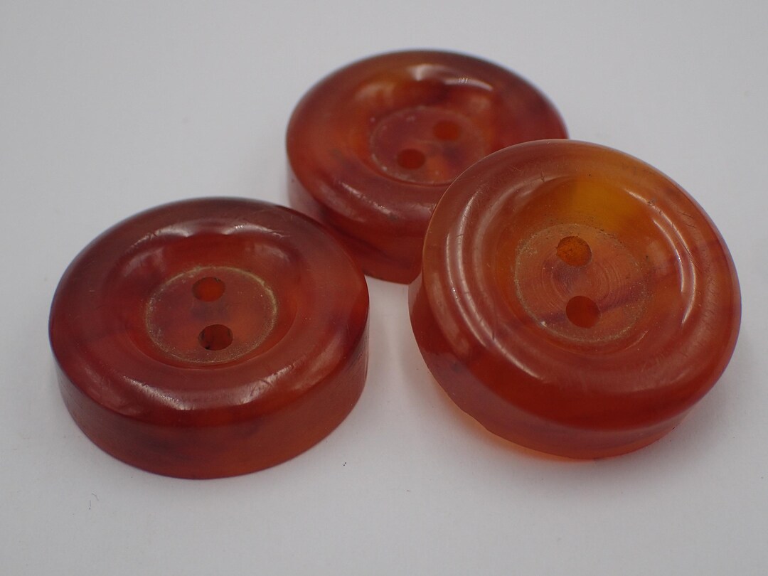 Three Vintage Bakelite Buttons - Etsy