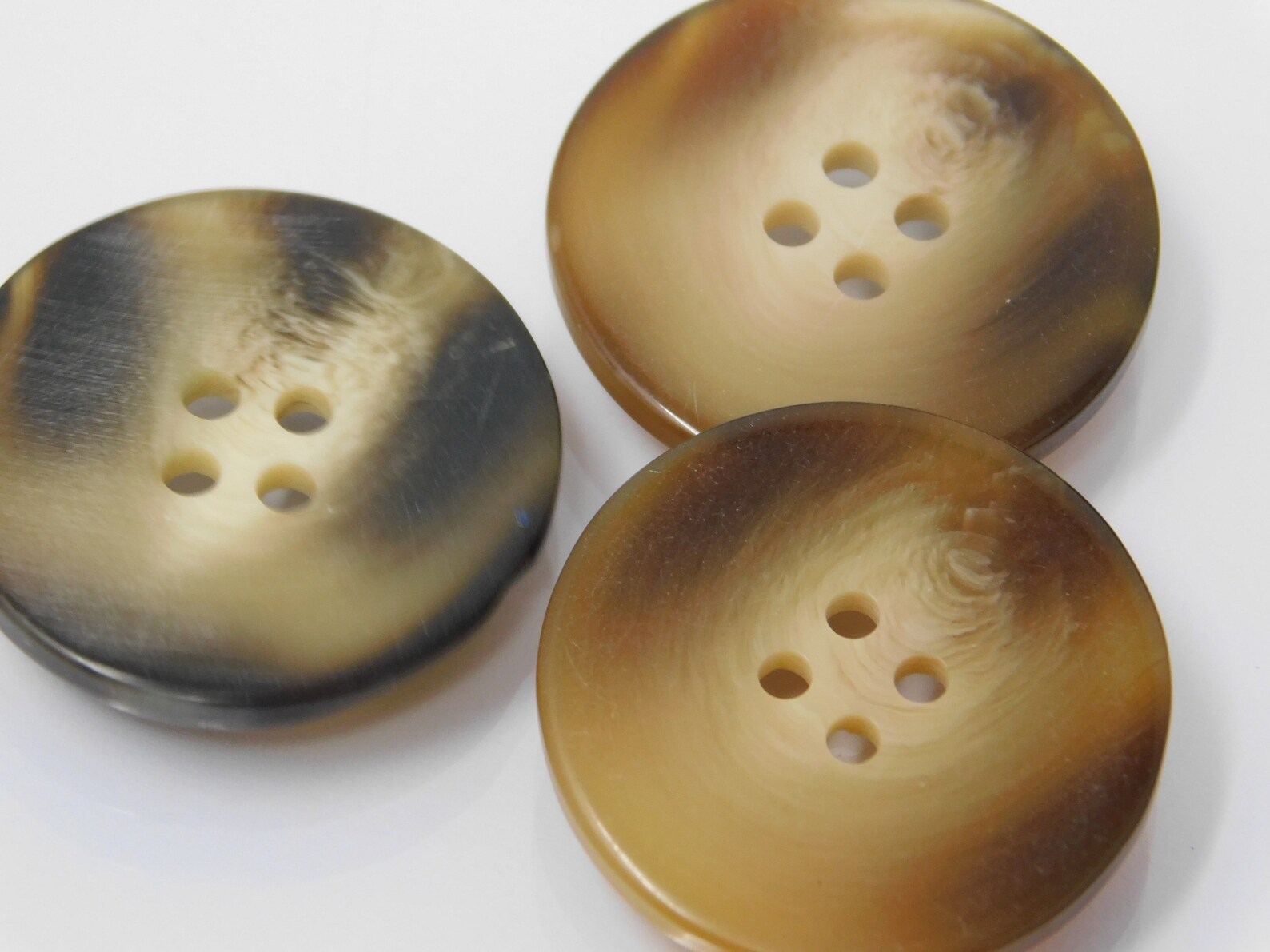 Three Vintage Bakelite Buttons - Etsy