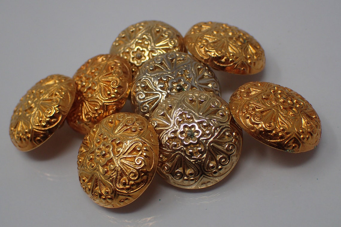 Eight Vintage Golden Ball Button - Etsy