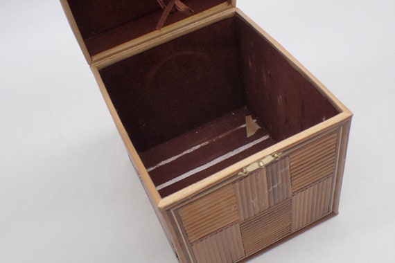 vintage box, straw chest - Gem