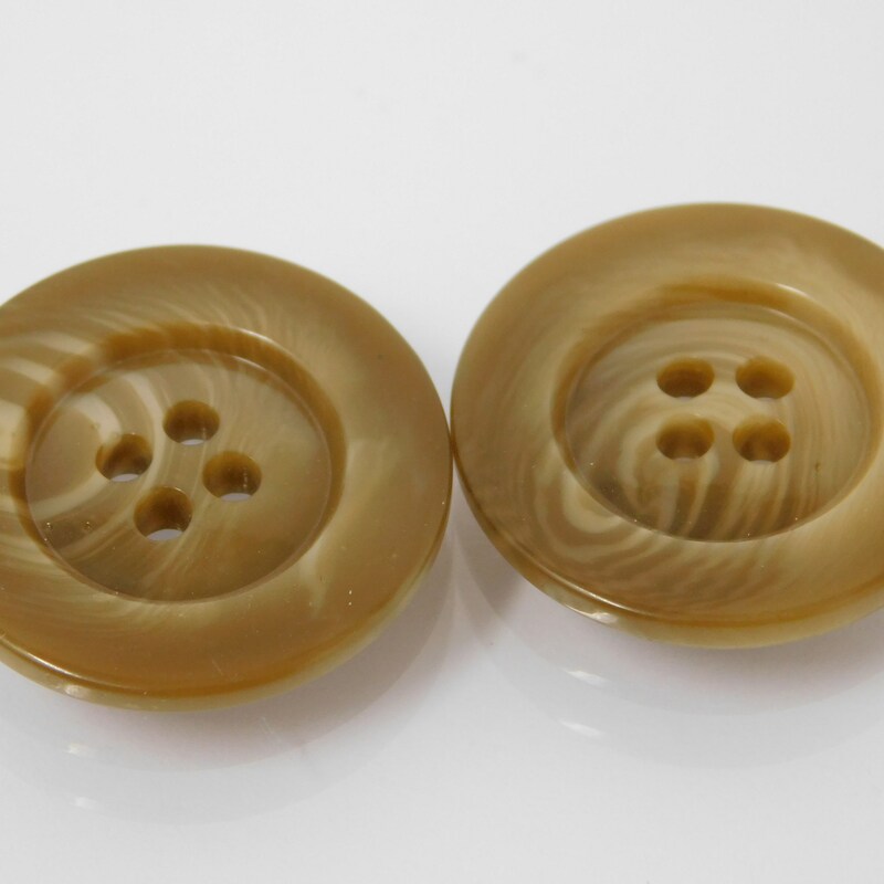Bakelite Buttons - Etsy
