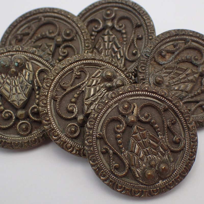 Old Buttons - Etsy