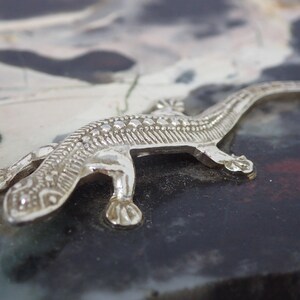 Miniature Lizard Sculpture on Stone - Etsy