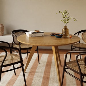 Handmade Solid Oak Round Dining Table: Swiss Edge, 3-leg Base - Etsy