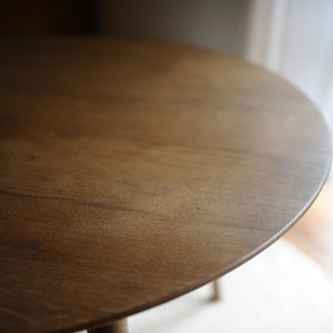 Handmade Solid Oak Round Dining Table: Swiss Edge, 3-leg Base - Etsy