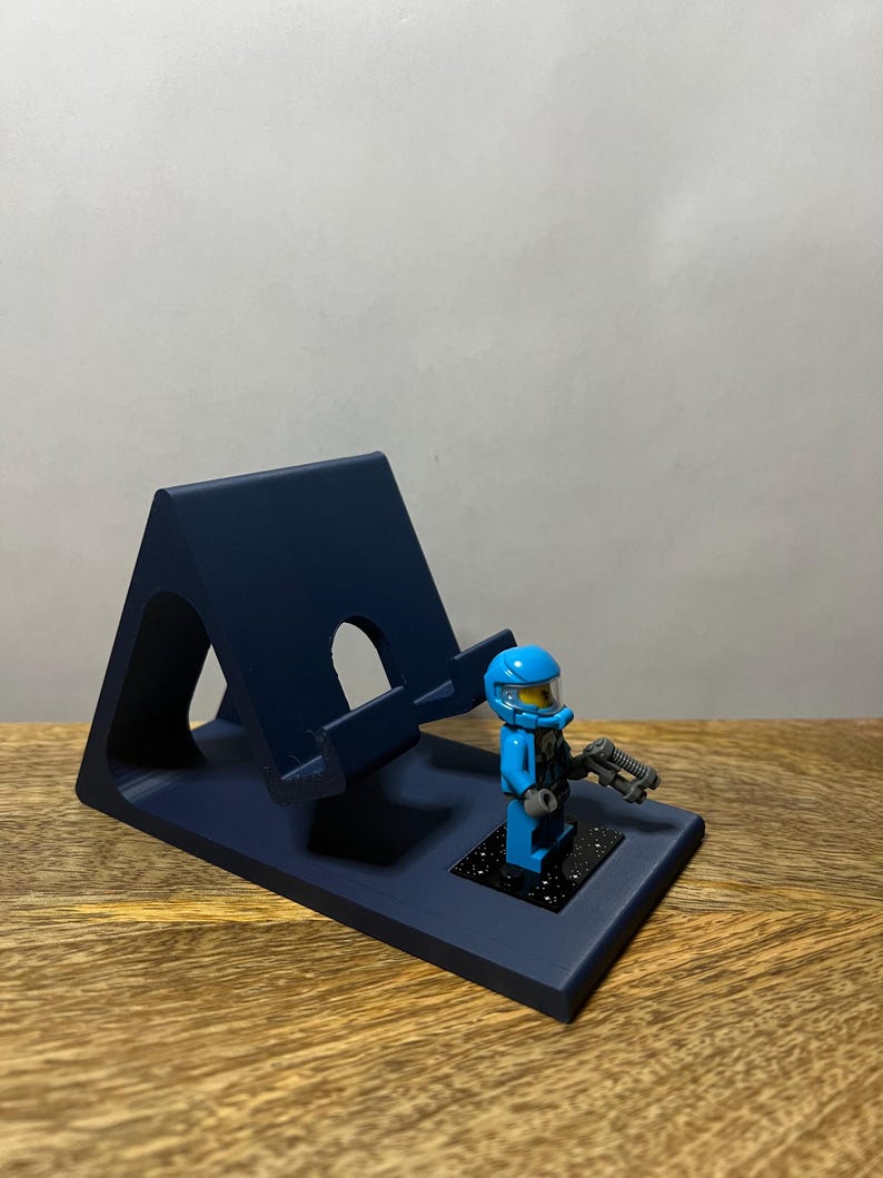 Customizable Phone or Tablet Stand With LEGO Minifigure Display ...