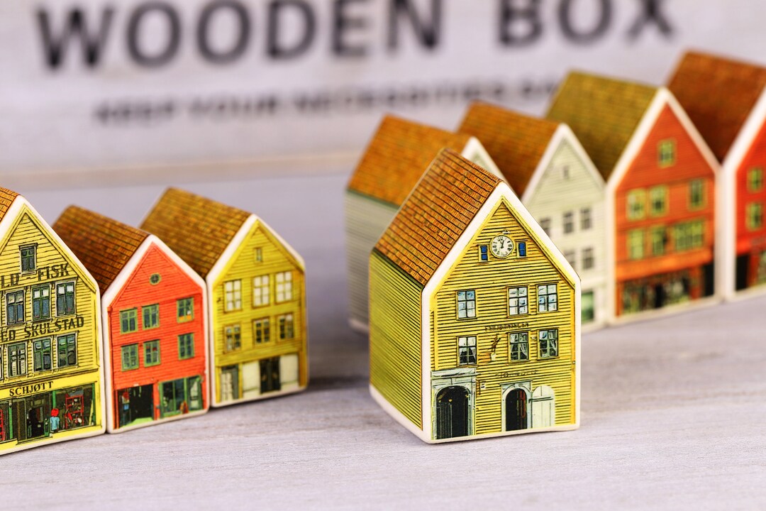 Bryggen Bergen Houses Set, Norwegian Gifts, Hand Decorated Ceramic ...