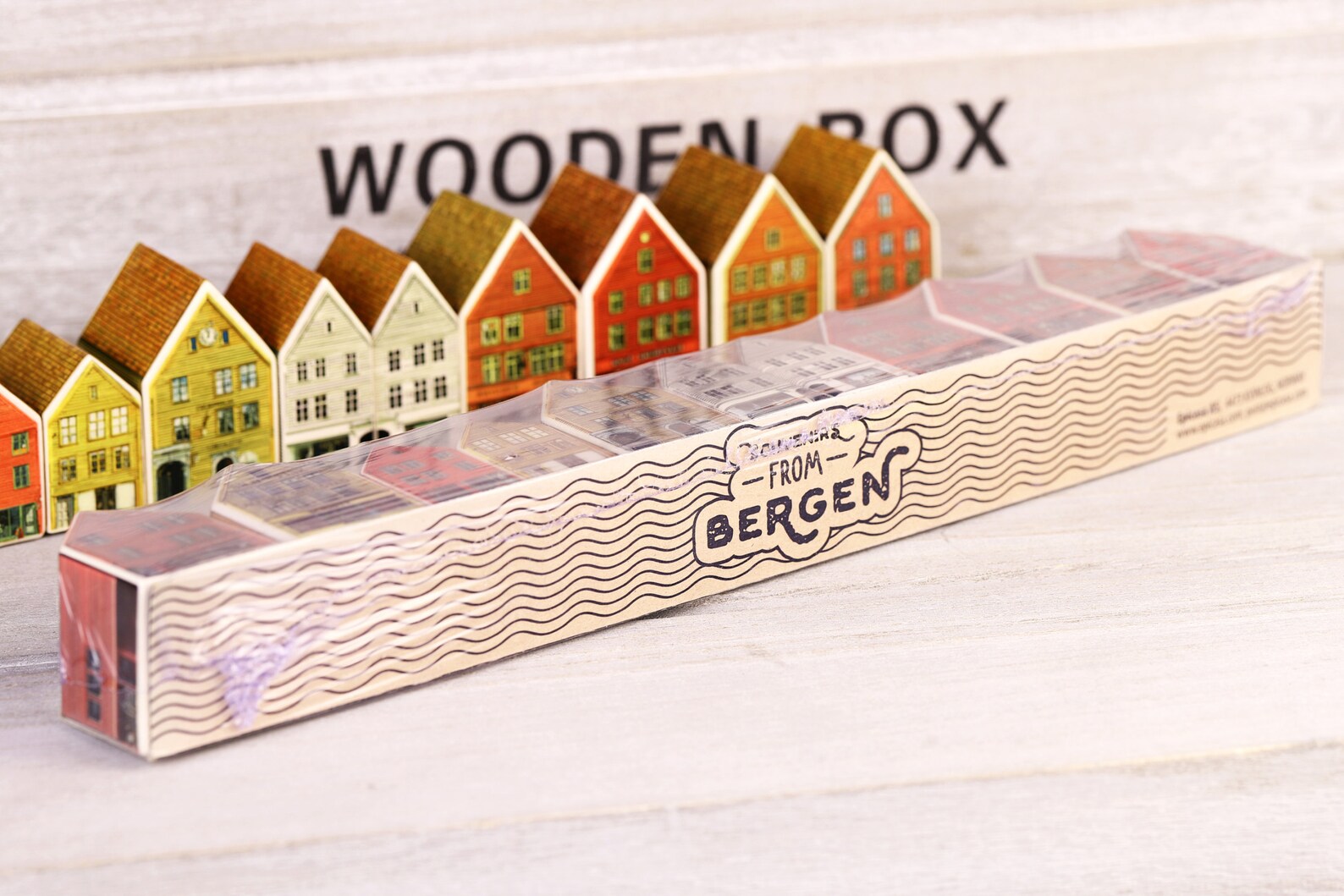Bryggen Bergen Houses Set, Norwegian Gifts, Hand Decorated Ceramic ...