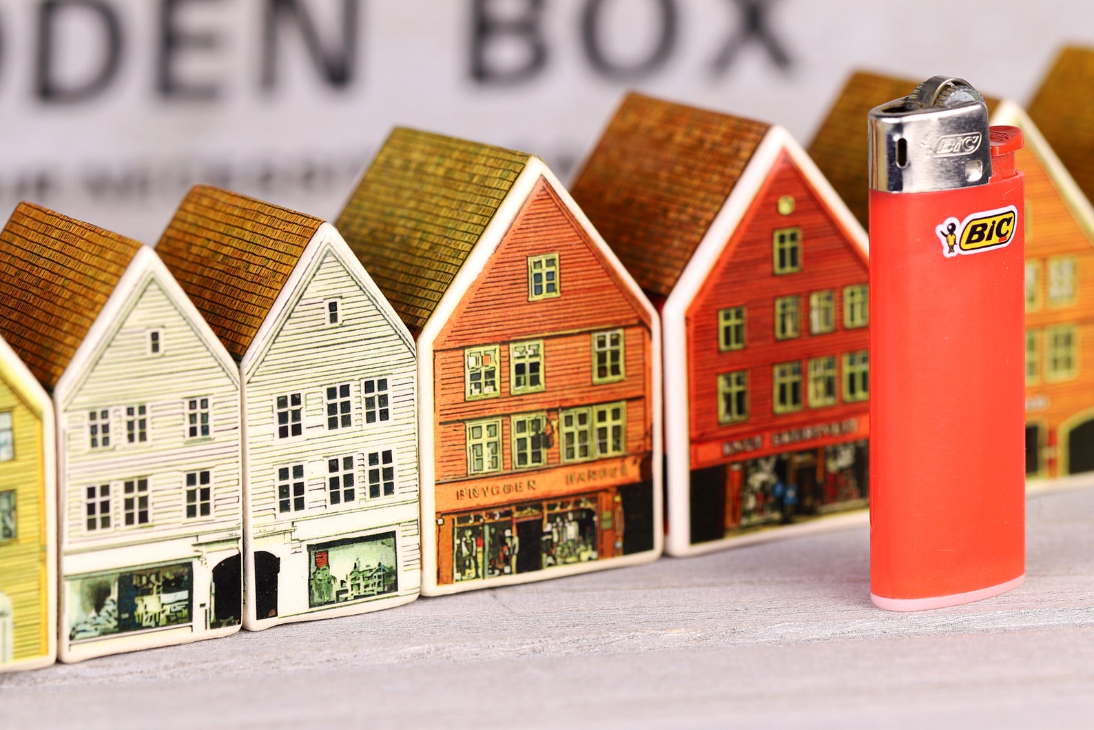 Bryggen Bergen Houses Set, Norwegian Gifts, Hand Decorated Ceramic ...