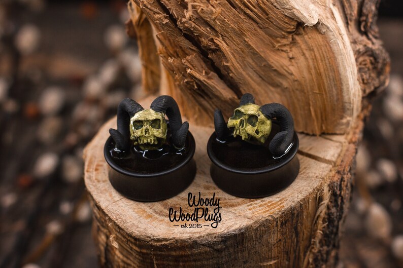 3D Black Plugs With Demon Skulls Halloween Ear Plug Gauges 20 - Etsy