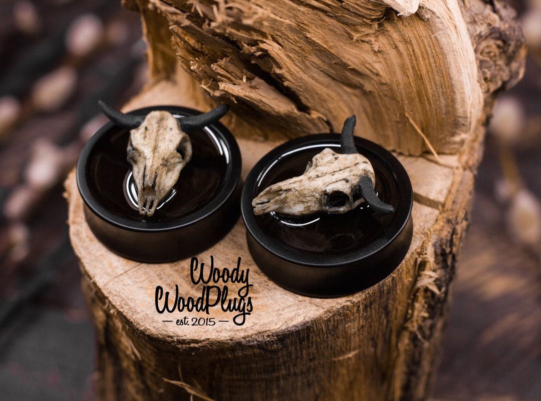 Black Plugs With 3D Cow's Skulls, Men's and Women's Ear Gauges 18mm 11/ ...