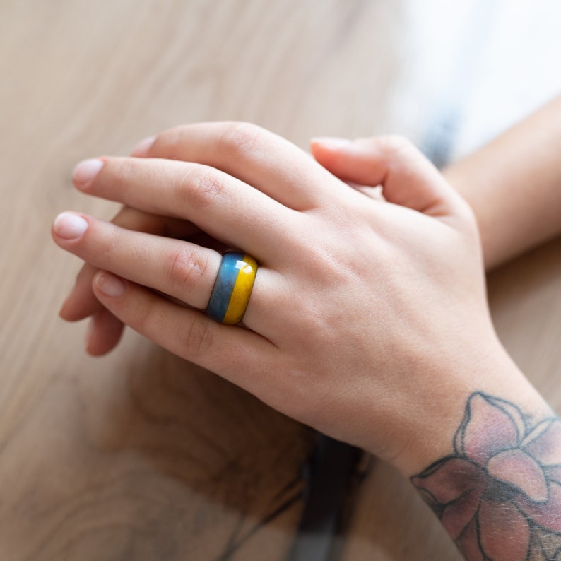 Handmade Ukraine Flag Resin Ring | Personalized Engraved Wooden Box ...