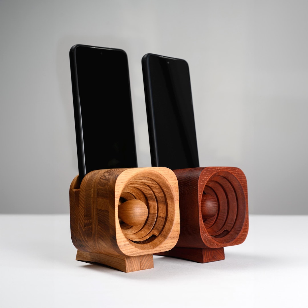 Personalized Wooden Phone Speaker: Handmade Ash Wood Amplifier - Etsy