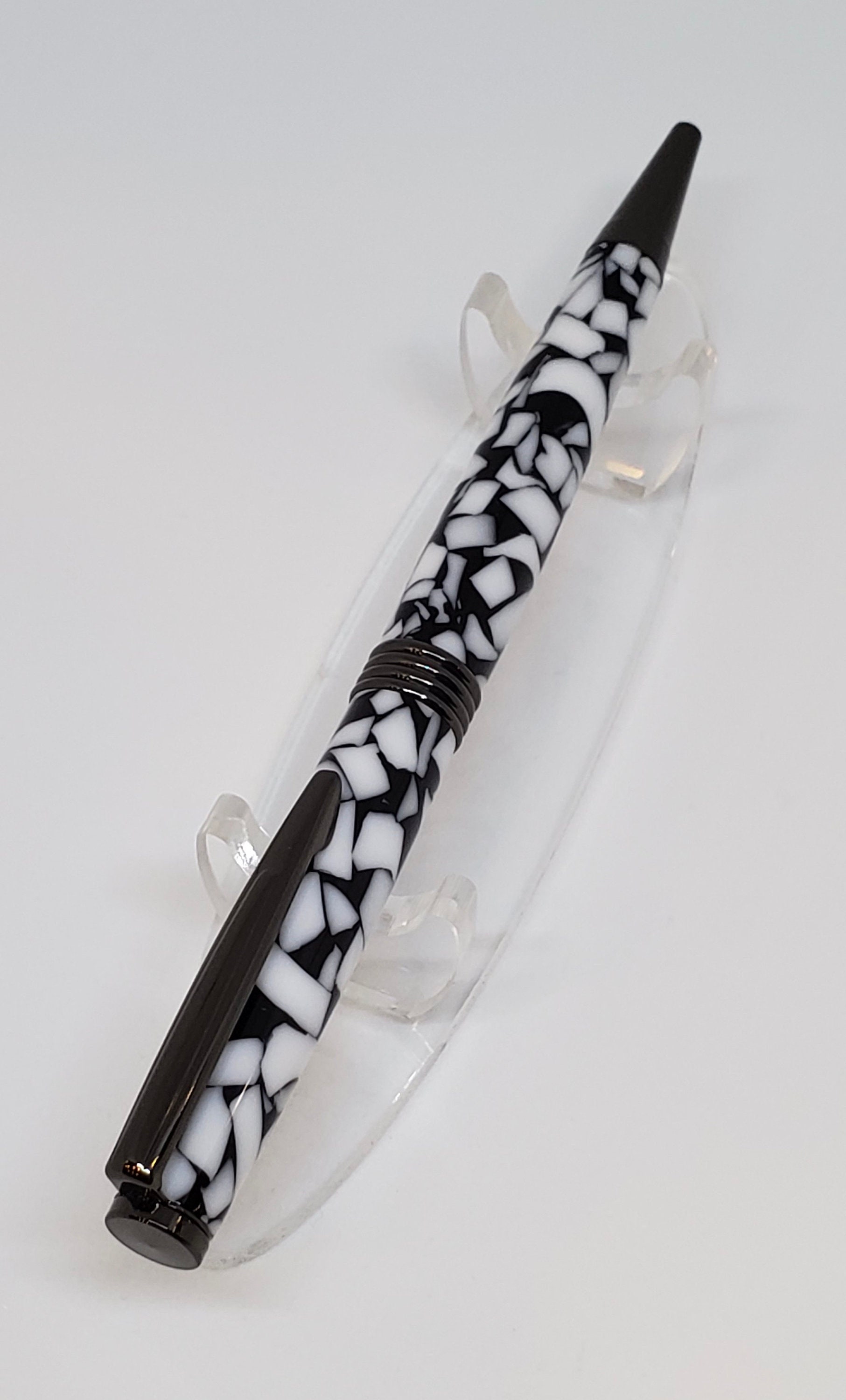 Handmade Black And White Crushed Shell Acrylic Twist Style Ballpoint Pen