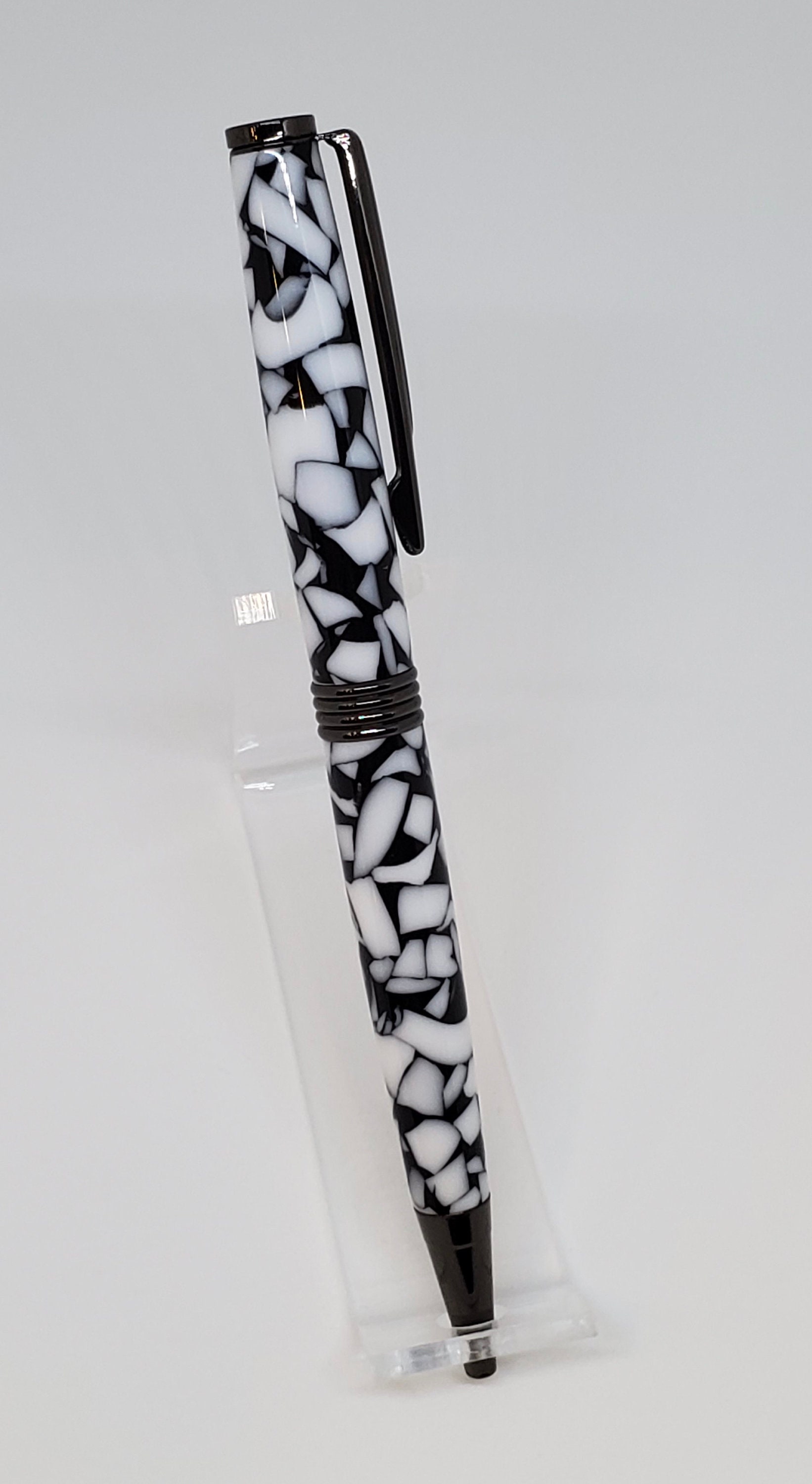 Handmade Black And White Crushed Shell Acrylic Twist Style Ballpoint Pen