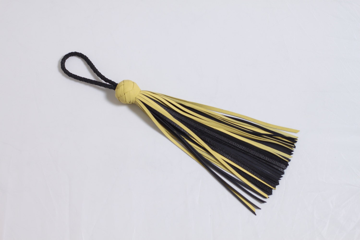 Flogger LOOP Premium Leather 58 tails. | Etsy