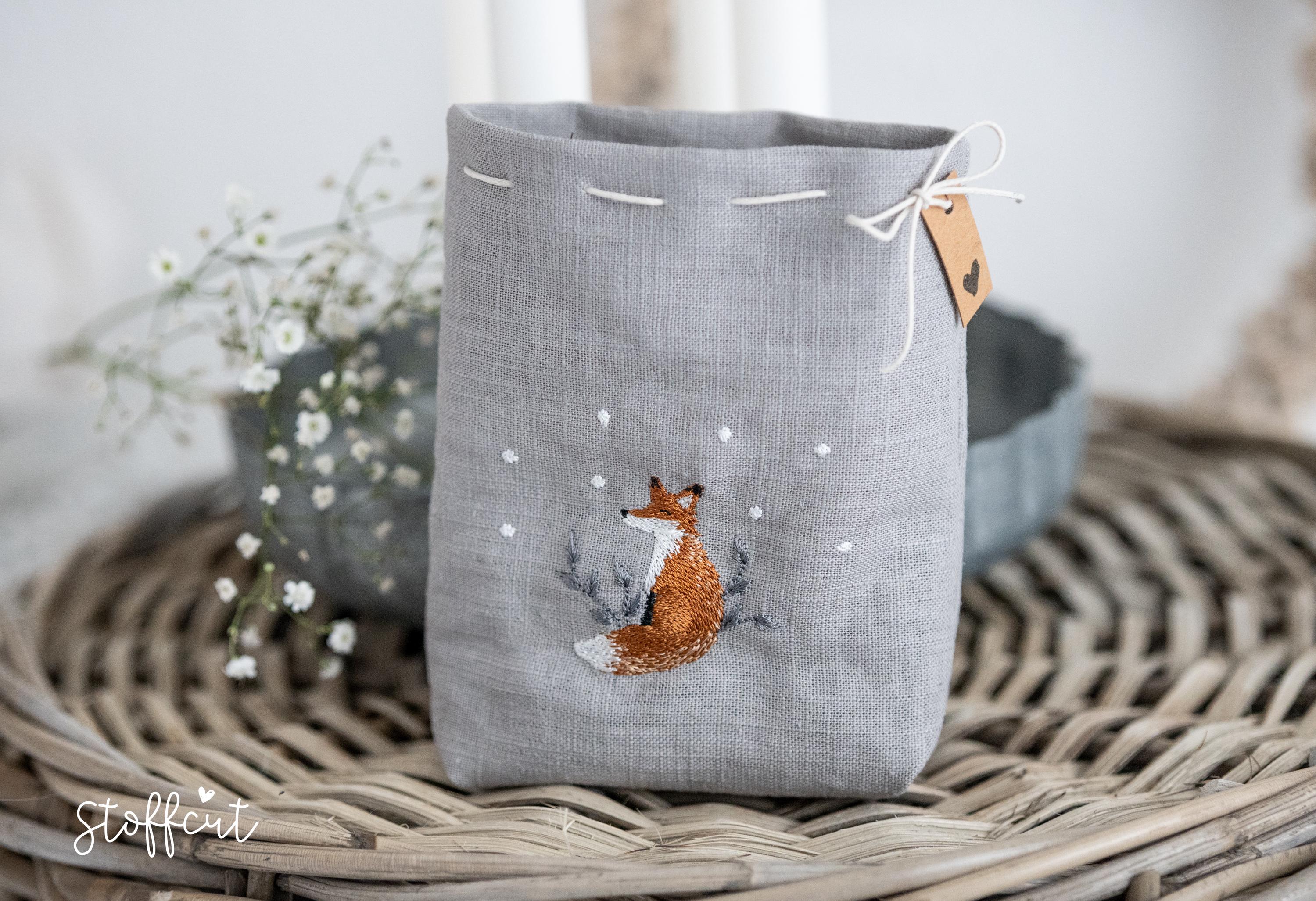 Embroidery Design of a Small Fox in Hand-stitched Style | Delicate ...