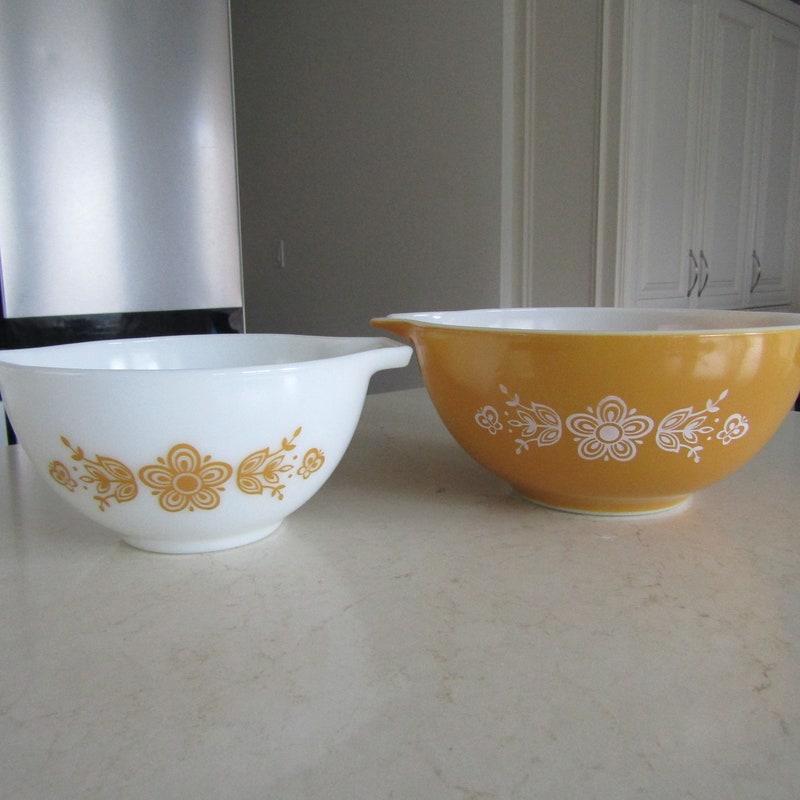 Vintage Pyrex Bowls - Etsy