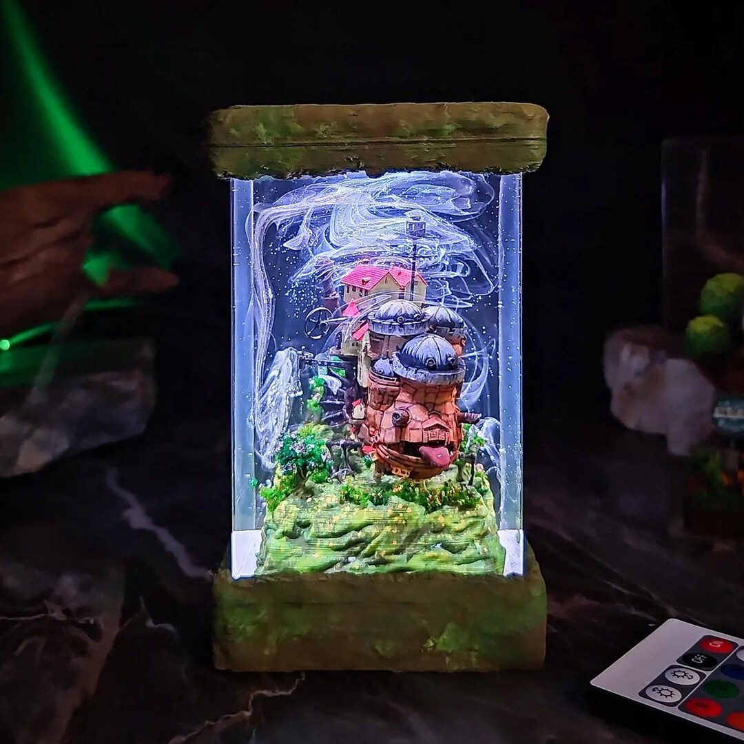How.l's Moving Cas.tle Movie Epoxy Resin Lamp, Resin Art, Custom Epoxy ...