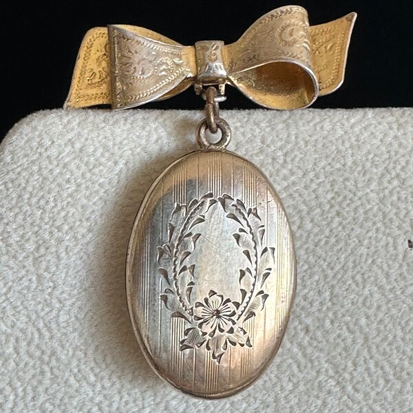 Vintage Coro Locket - Etsy