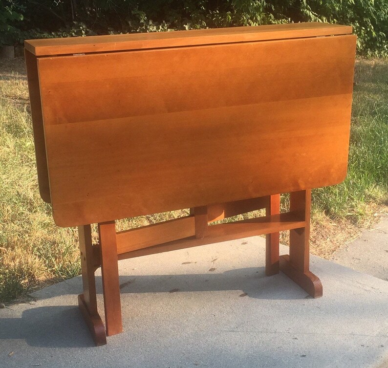 Charming Vintage Gate-leg / Drop-leaf Table - Etsy