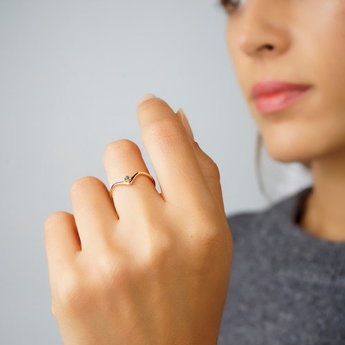 V Shape Stacking Gold Ring | Etsy