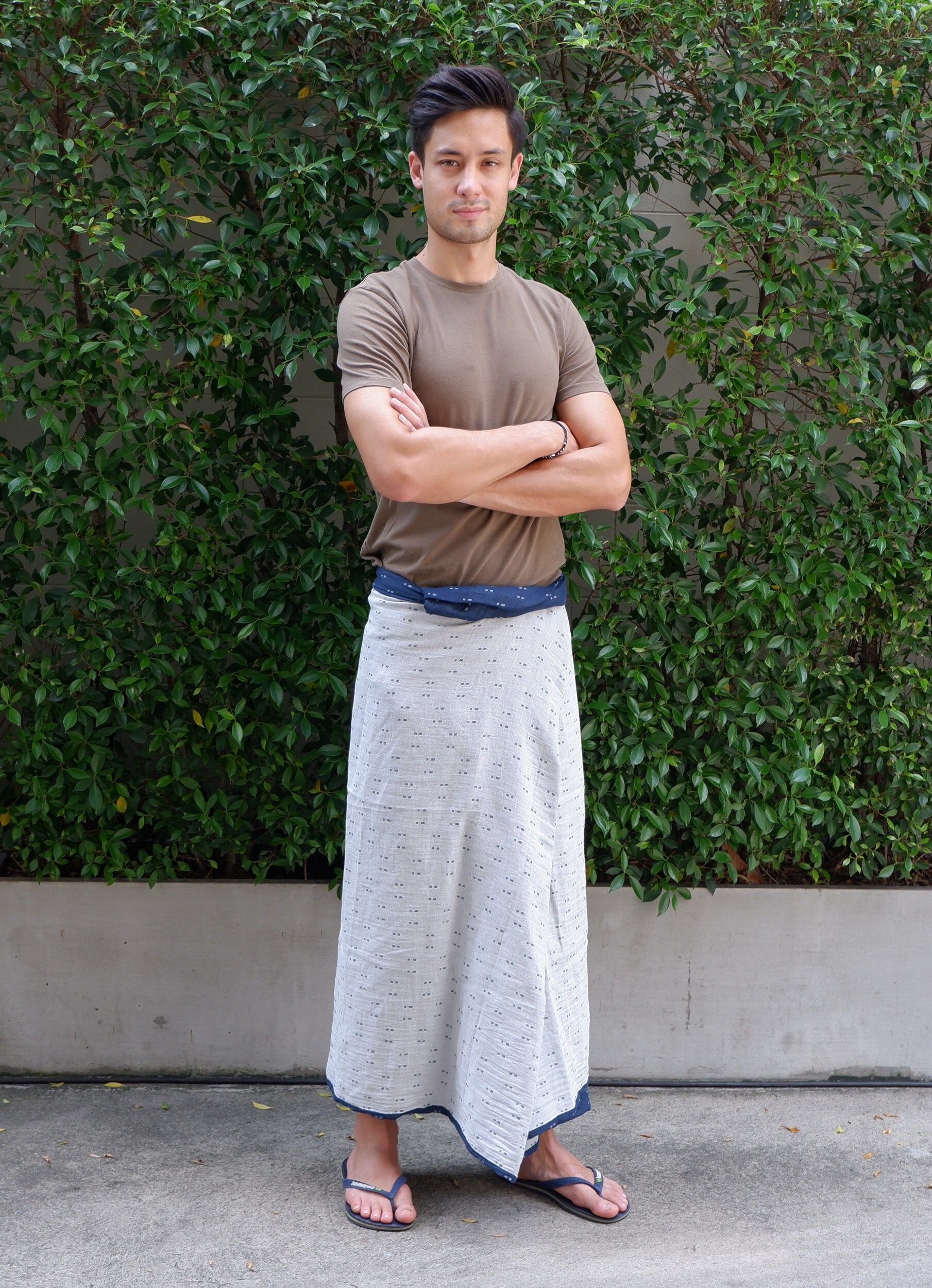 Longyi Dress for Men Stylish Beach Sarong sleek Minimalist - Etsy Australia