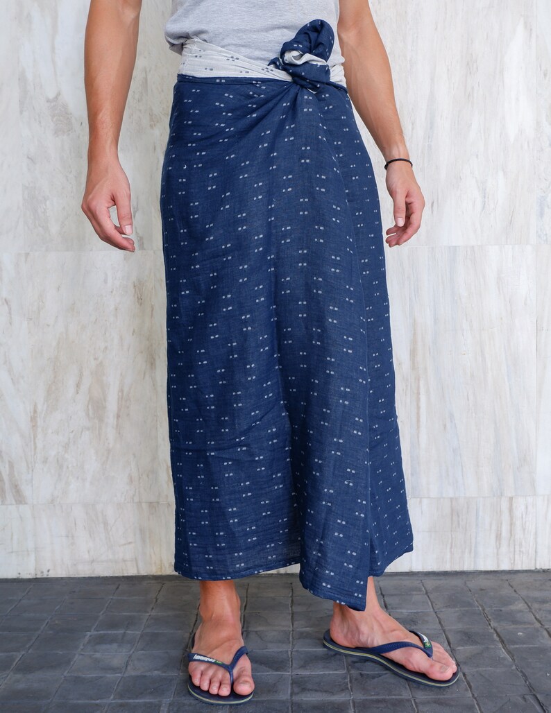 Longyi Dress for Men Reversible beach Sarong sleek - Etsy