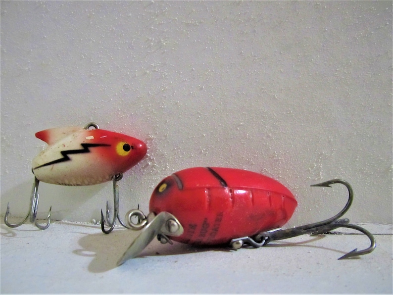 Vintage Pair of 1960's " Heddon-sonic & Millsite Rattle Bug"crankbaits ...