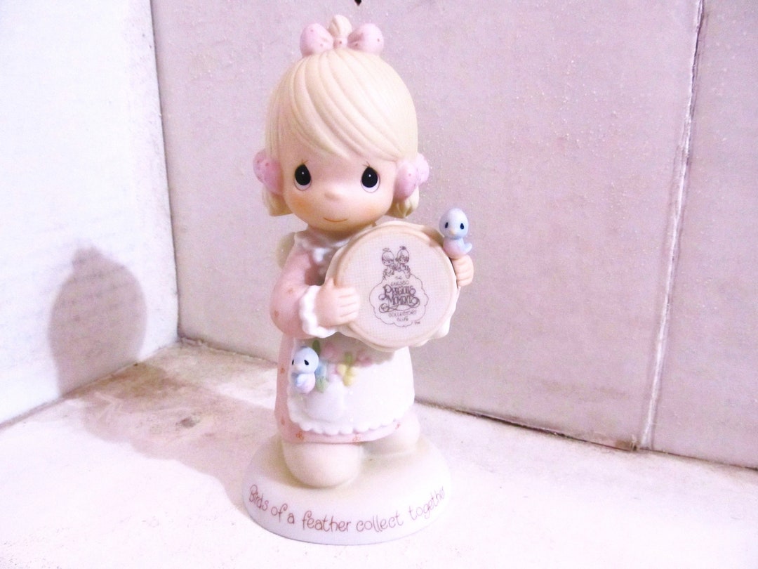 Precious Moments 1985 " Birds of A Feather Collect Together... E-0106 ...