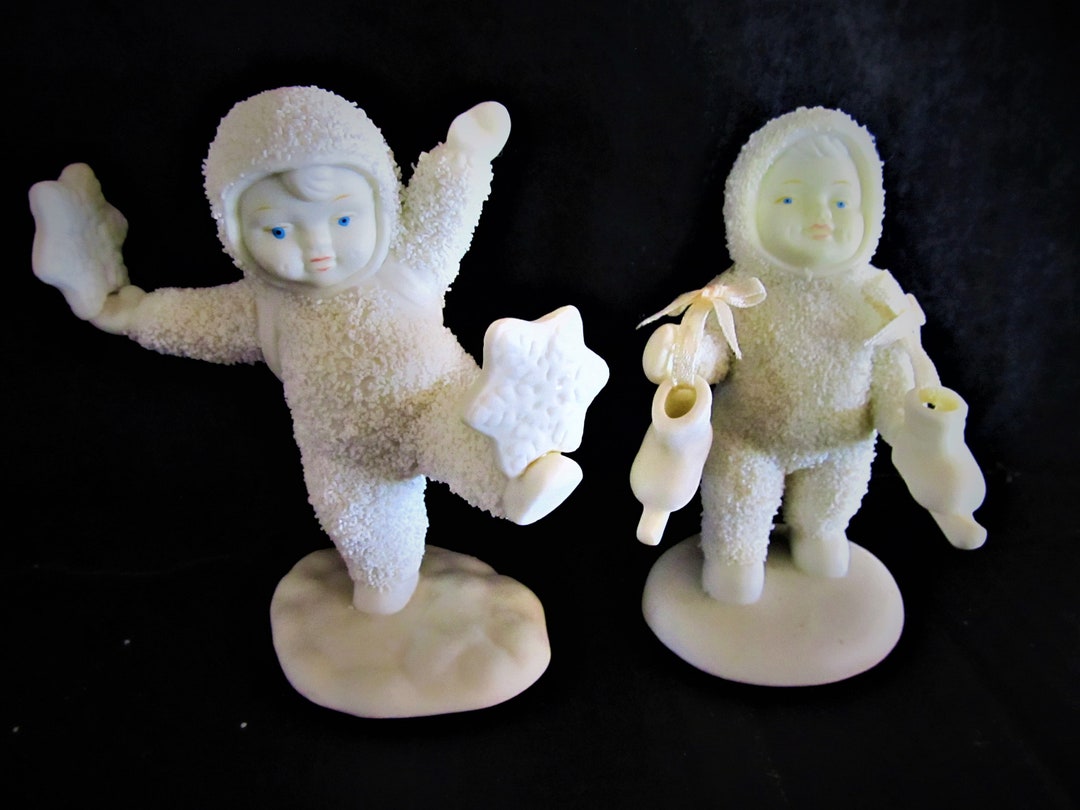 Pair of Vintage Dept 56 Snowbabies 1) It's Snowing & 2) Lets Go Skating ...