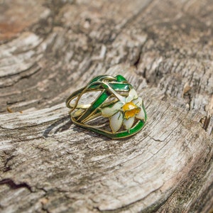Golden Daffodil Ring, Art Nouveau Lily Flower Jewelry With Vitreous ...