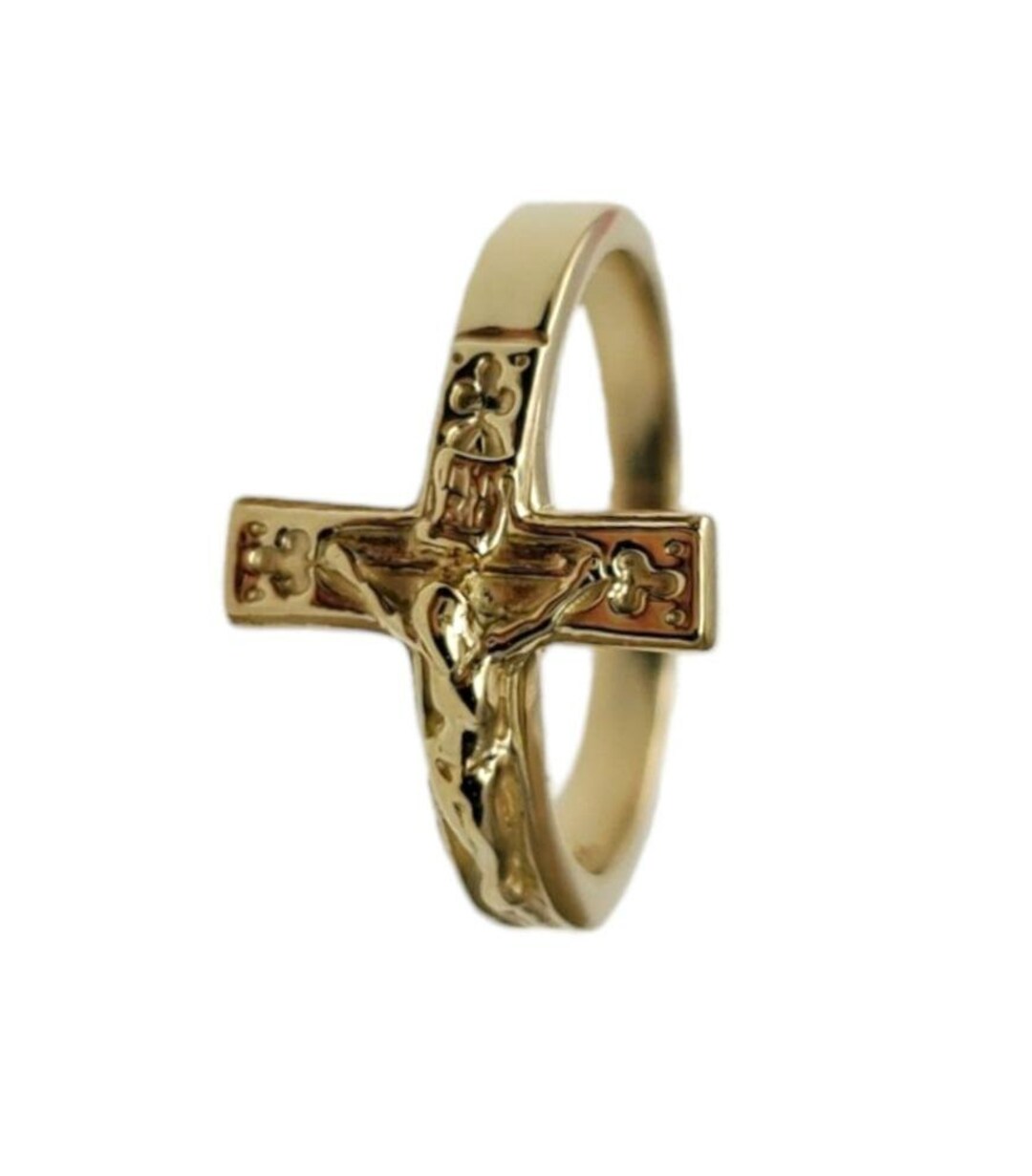14k Yellow Gold Crucifix Ring #16592 - Etsy