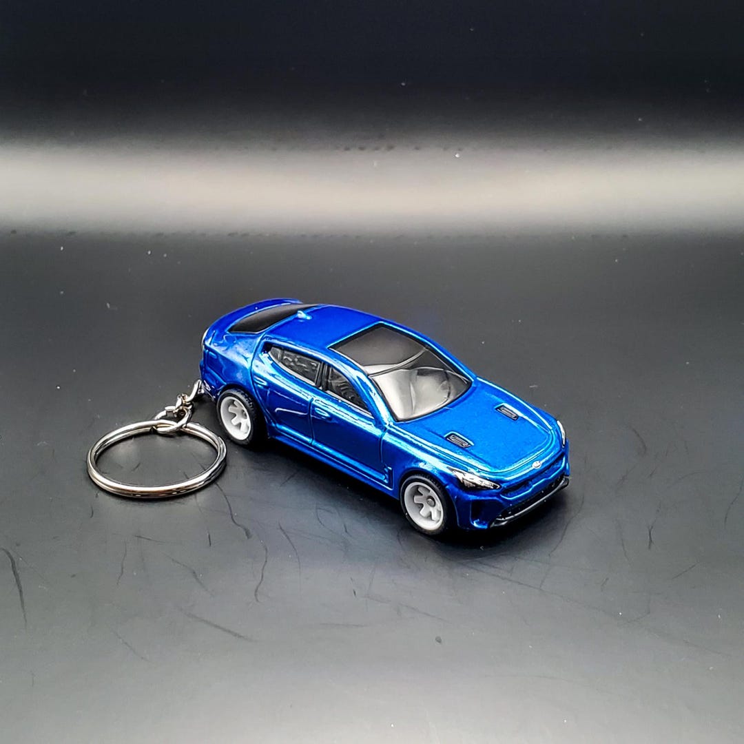 Car Keychain KIA Stinger With Whitete37 Style Rims and Rubber Tires ...