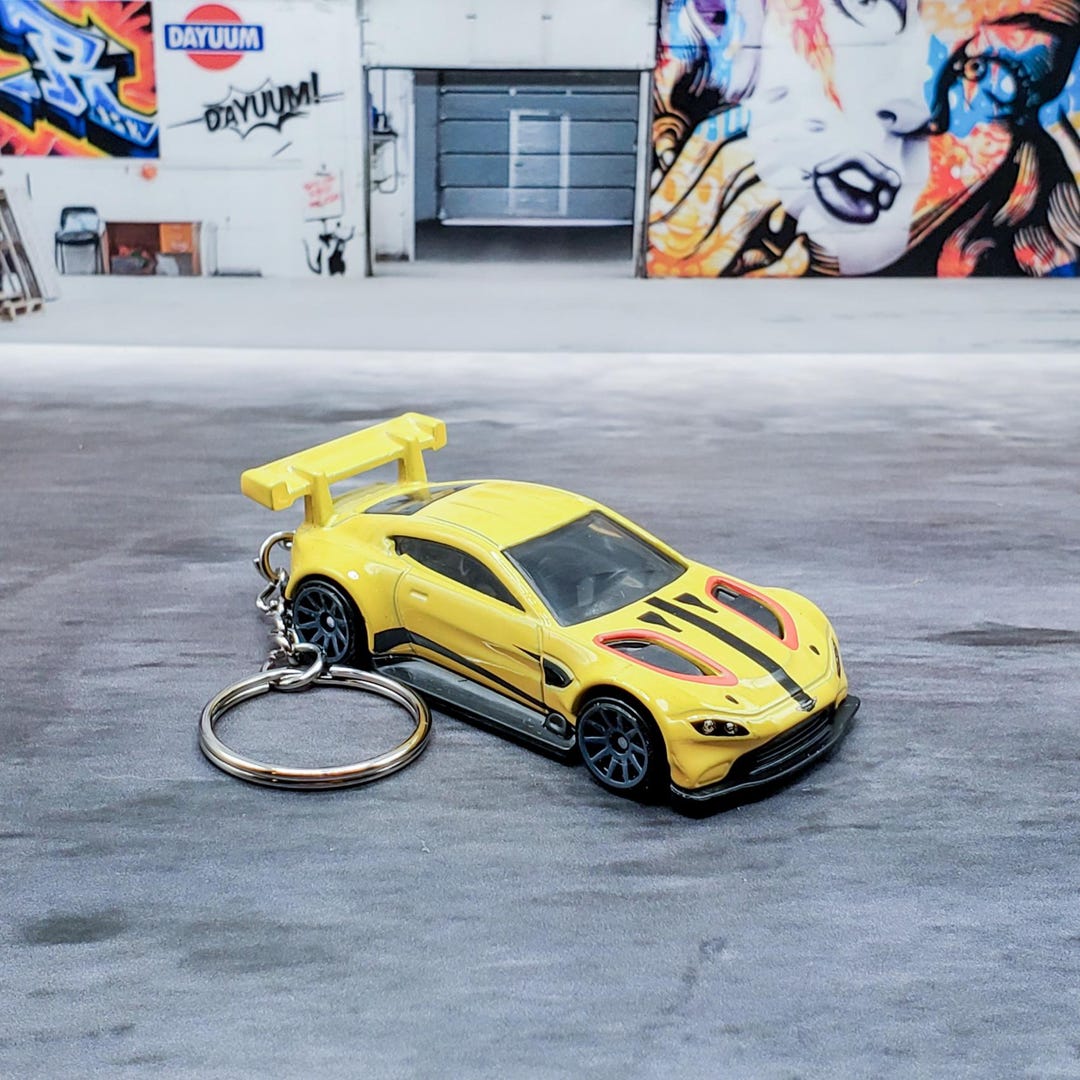 Aston Martin Vantage GTE Keychain | for Keys, Backpack, Clutch, Purse ...