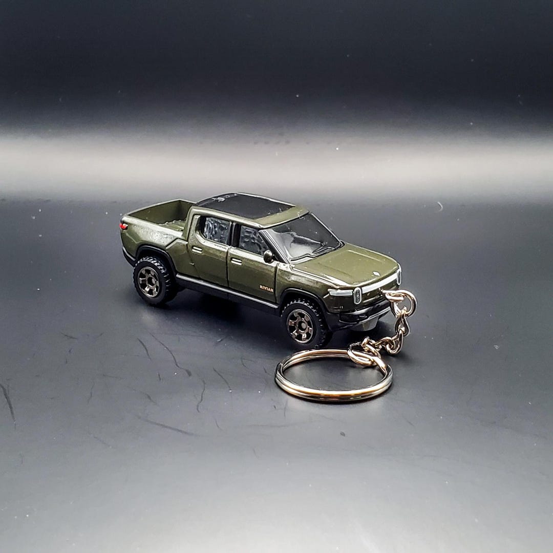 Rivian R1T Pickup Olive Green Keychain for Keys, Backpack, Clutch ...