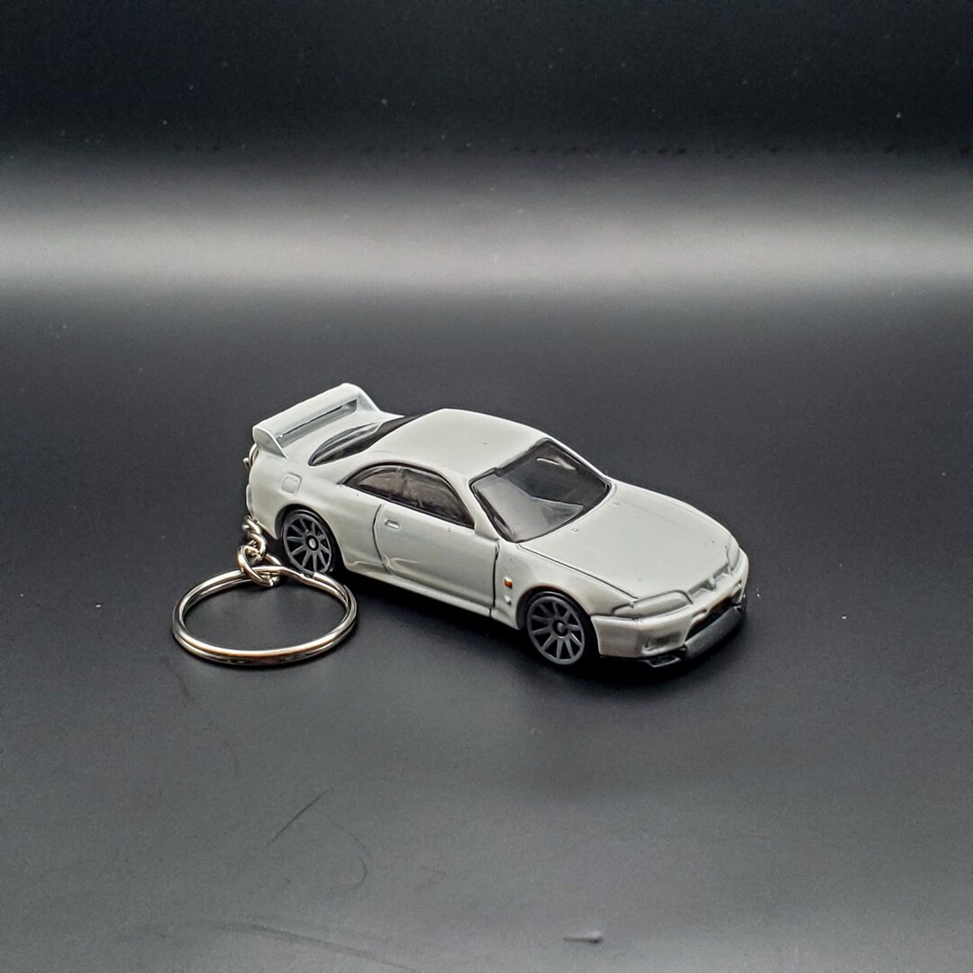 Nissan Skyline R33 GTR Godzilla Keyring Car Keychain | Car Enthusiasts ...