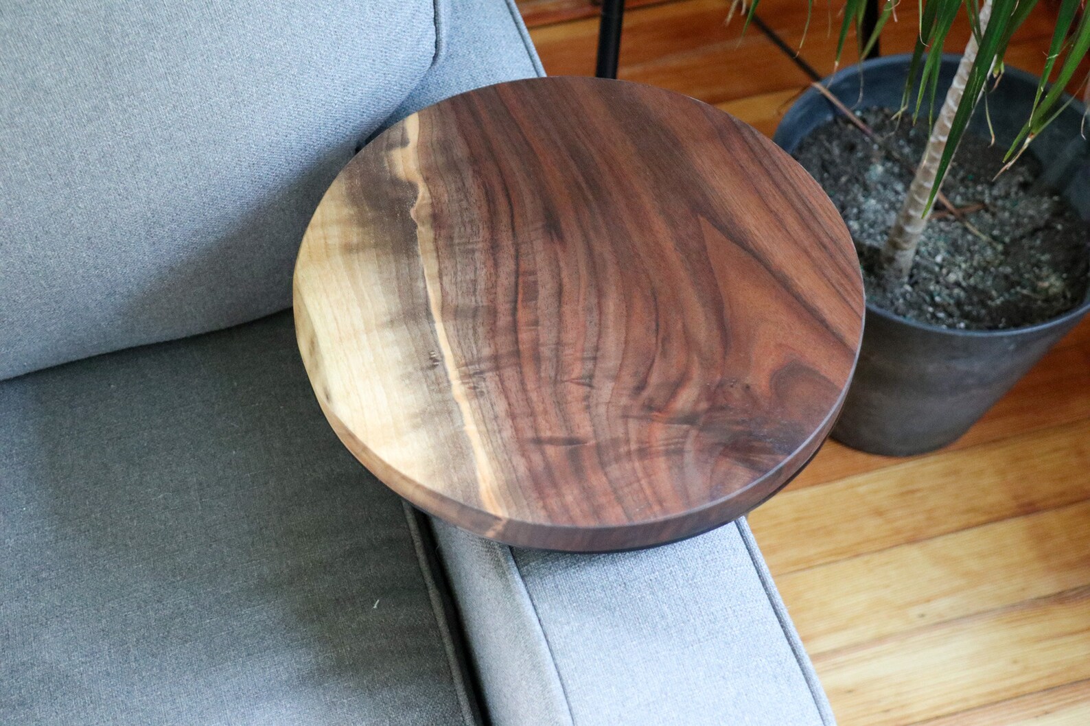 Live-edge Walnut, Round Industrial Side Table - Etsy