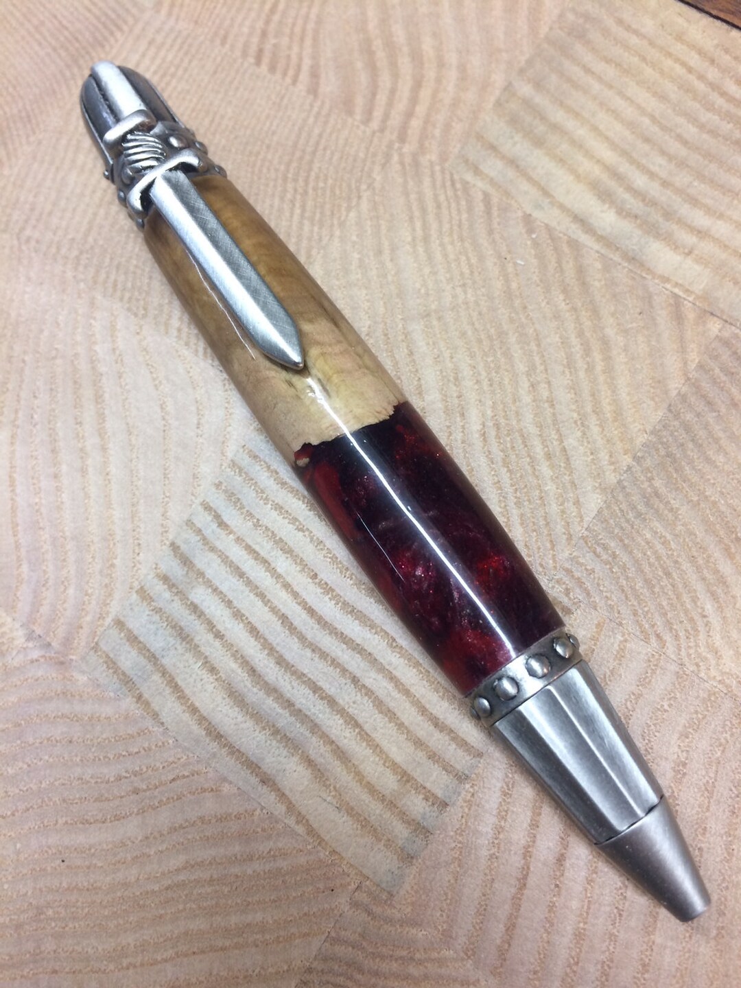 Hand Turned Knight Armour Twist Pen: Resin & Burr Wood, Pewter Fittings ...