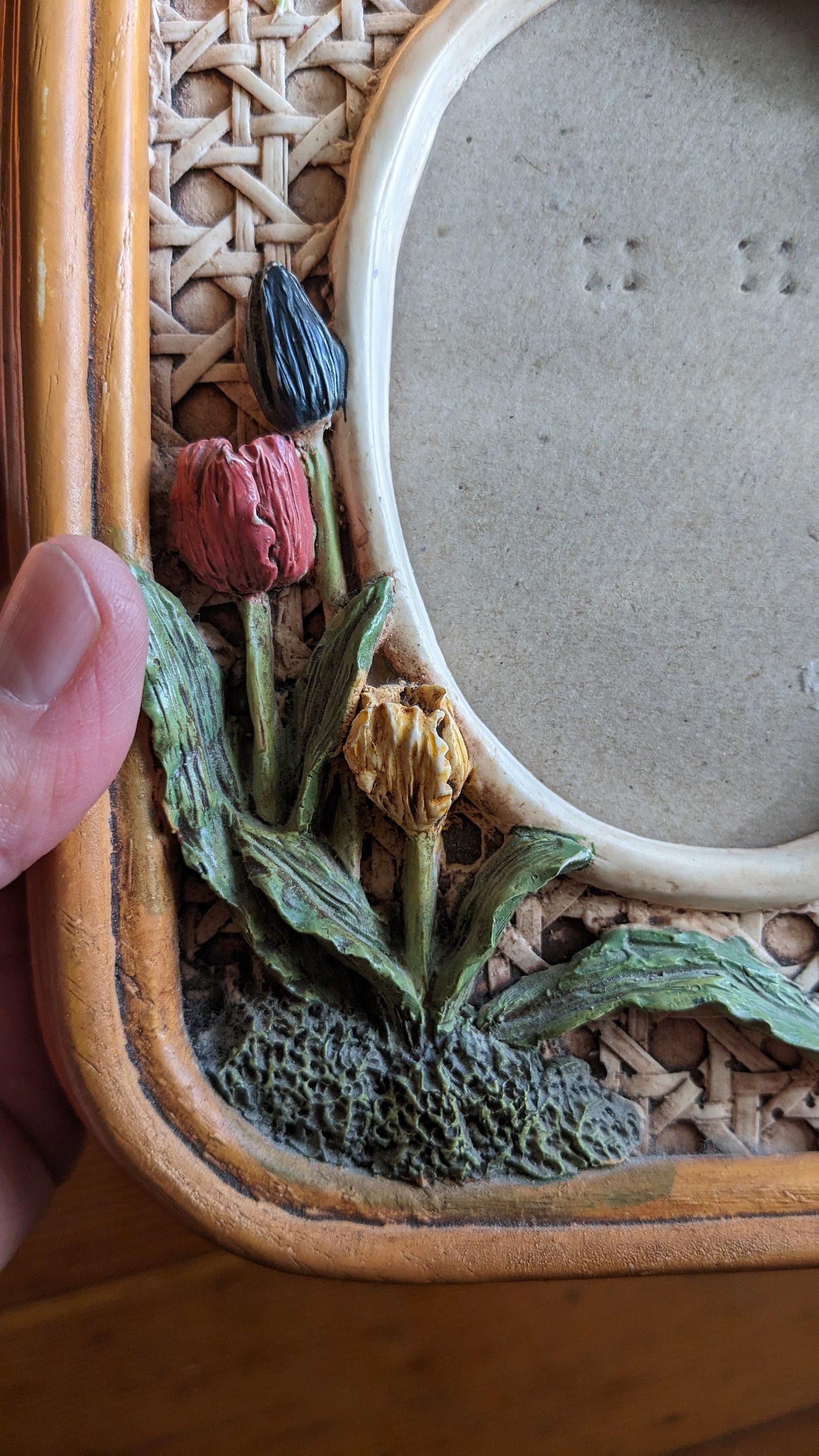 Vintage Flower and Wicker Rattan Picture Frame, Resin Frame, Kitschy ...