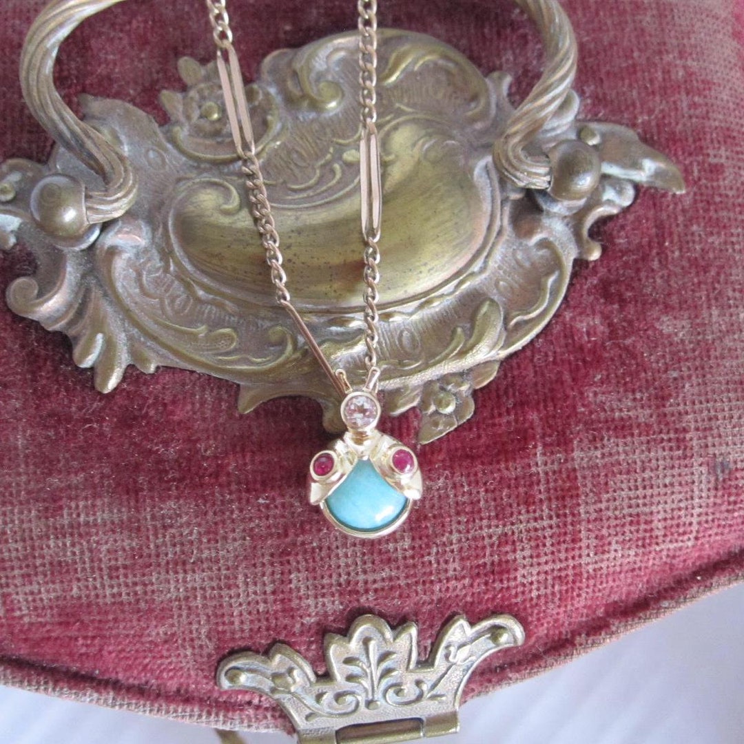 Soldvintage 9kt Gold Lady Bug Pendant, Chryropris & Ryby Gold Pendant ...