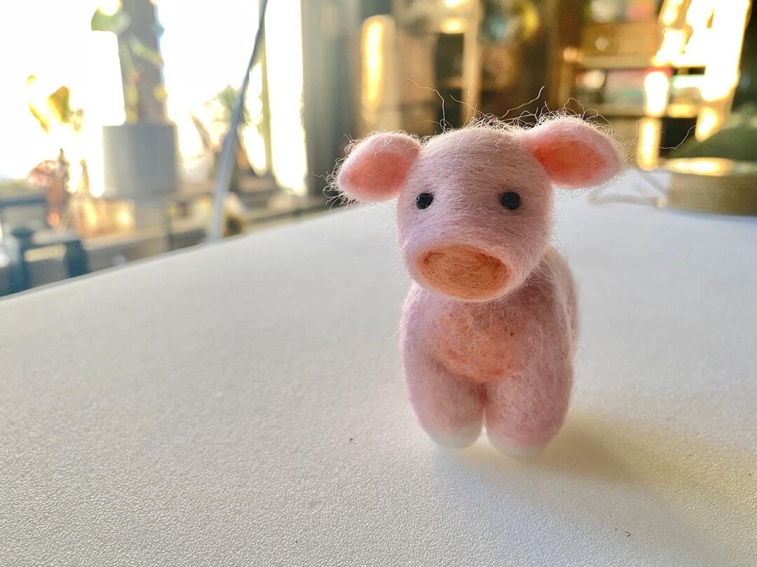 Handmade Needle Felted Wool Pig Ornament, 3.5" Farm Animal Figurine - Etsy