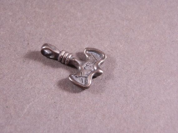 Ancient Viking Norse Highly Detailed Runic Thor's Ham… - Gem