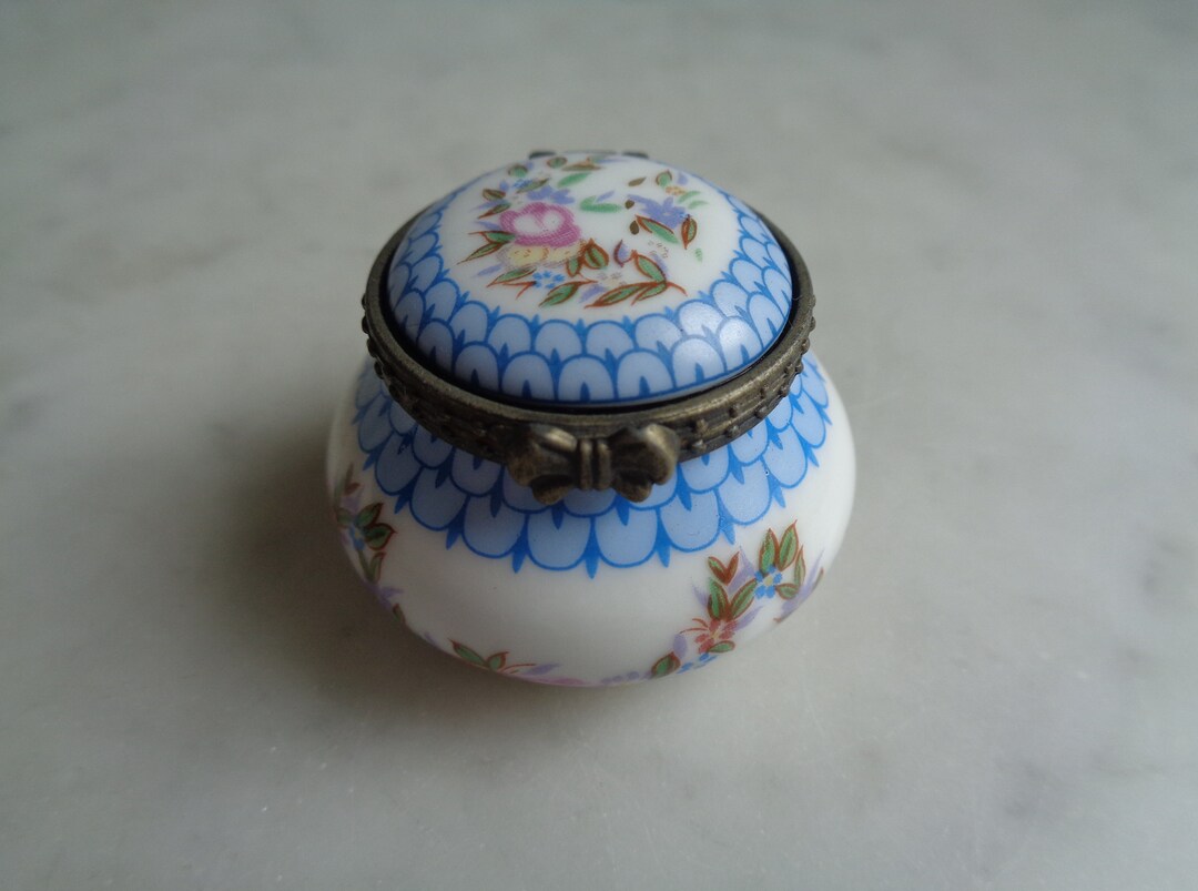 Porcelain Box, Collection, Inkwell in the Style of Bow 19th Century ...