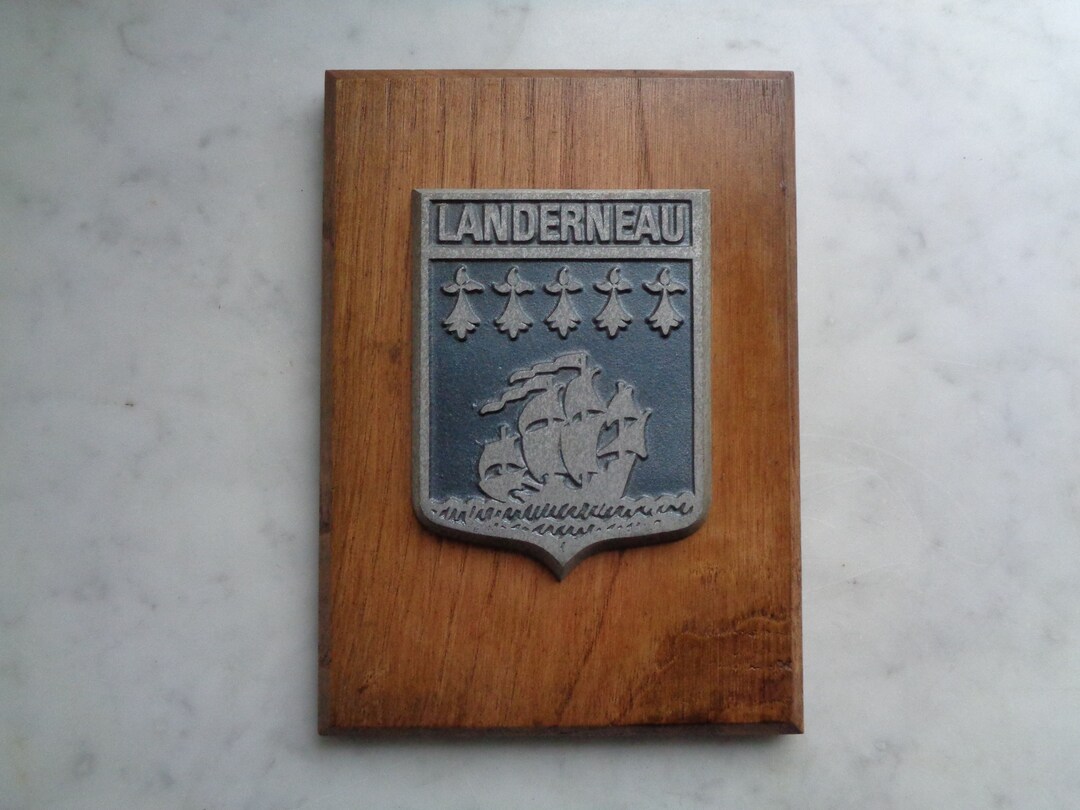 Rahmen mit Wappen, Wappen der Stadt Landerneau, Hermelin und Gefäß ...