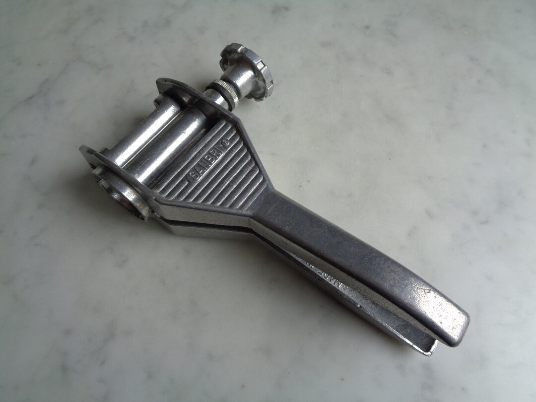 Corker SANBRI Bottle Stopper Vintage Made in France 1960 - Etsy