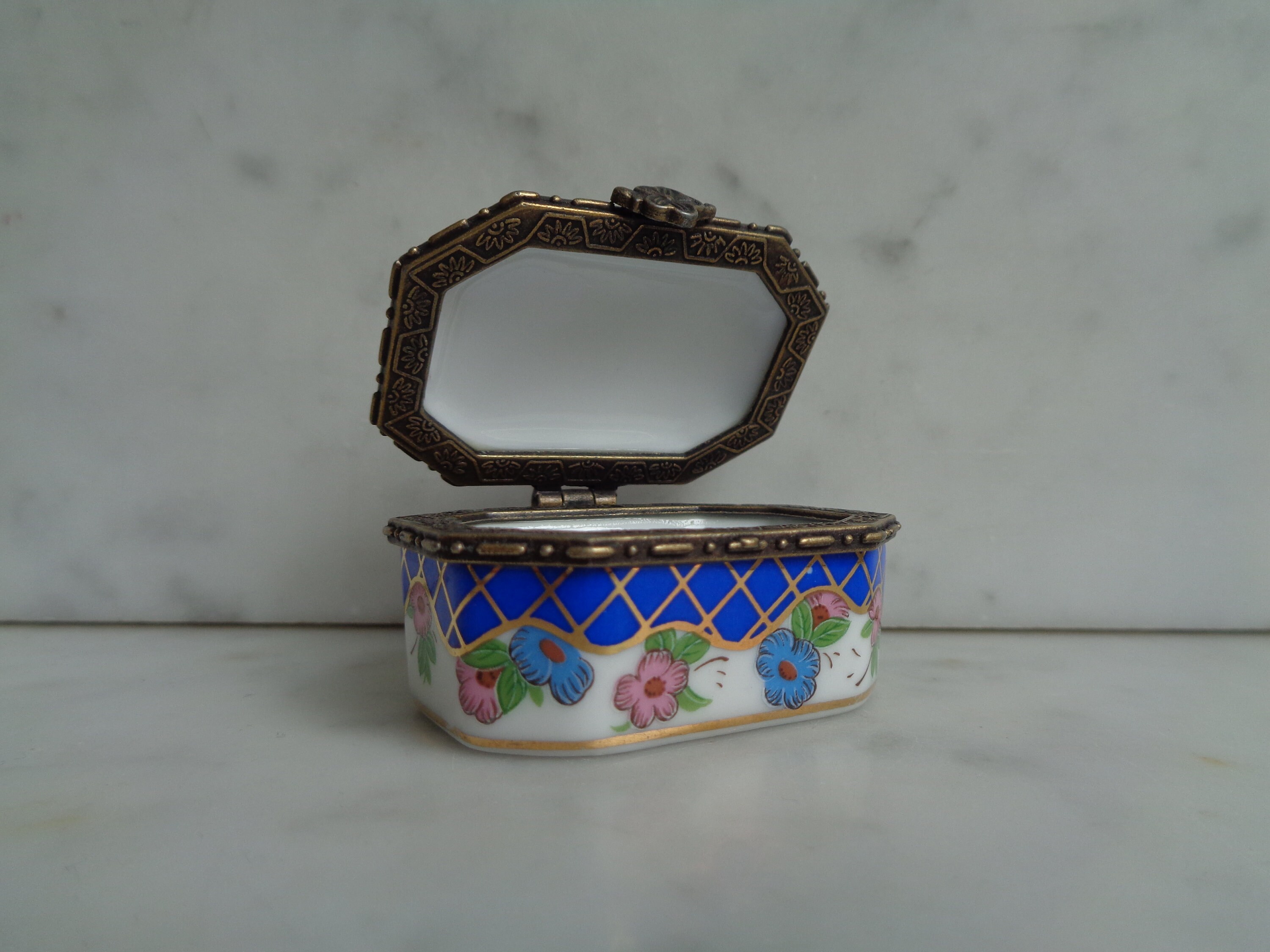 Porcelain Box Collection Miniature Jewelry Box in the Style - Etsy