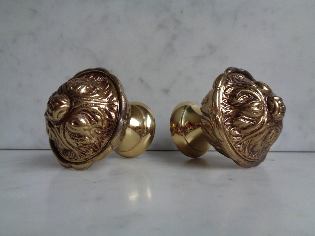 Pair of Finials for Curtain Rod, Brass Flowers, Acanthus Style, Old ...